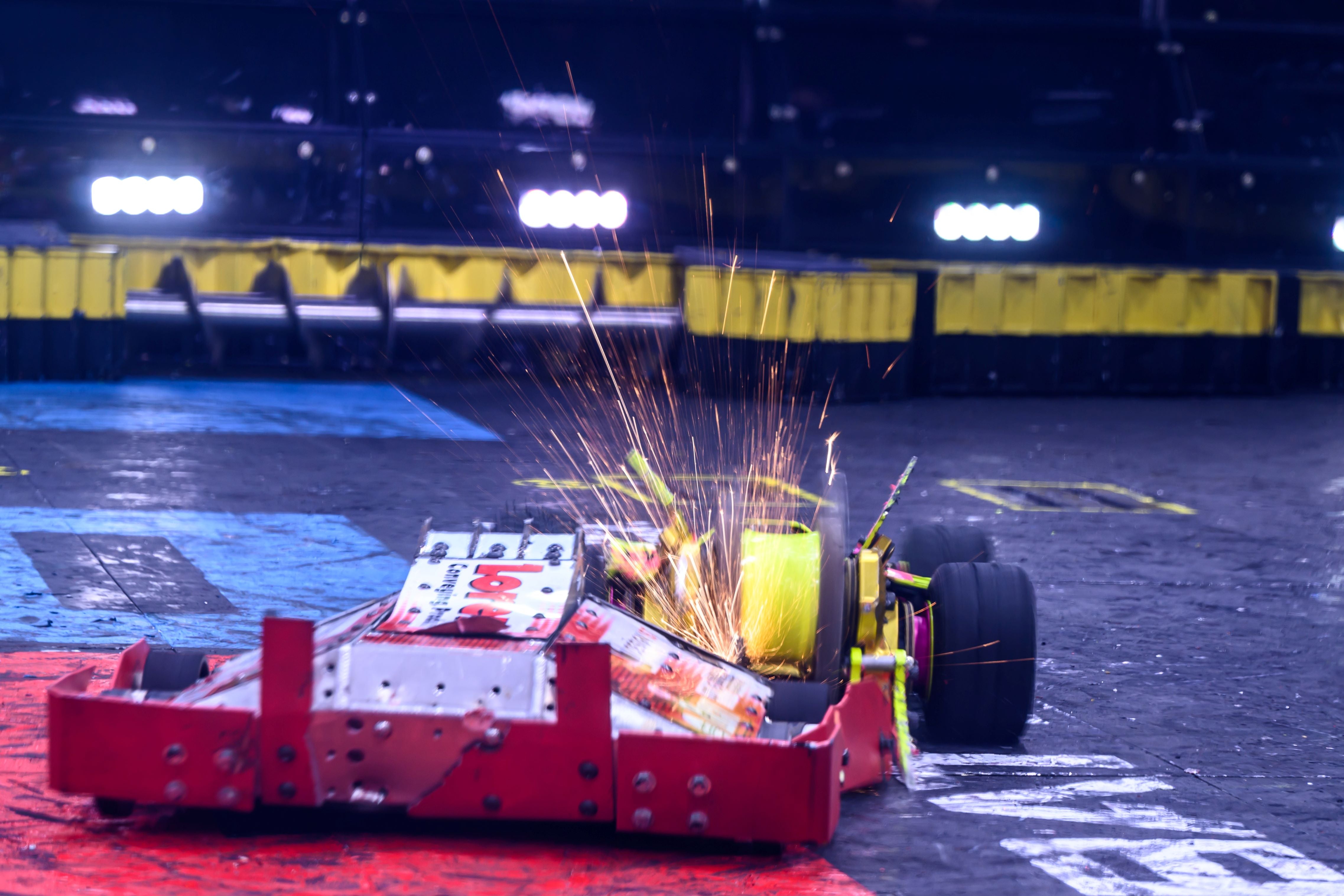 Round of 32: Lucky – Team HyperShock